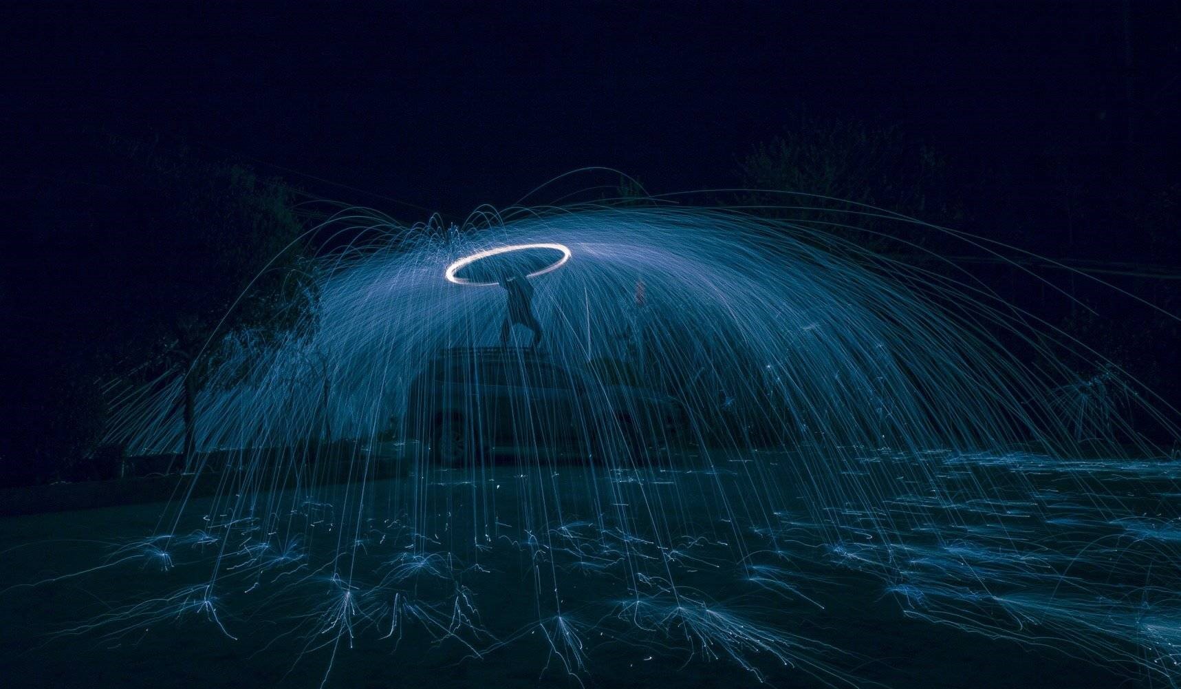Polish & Present- Light Painting- Shannon Li – D19 LIGHT ART